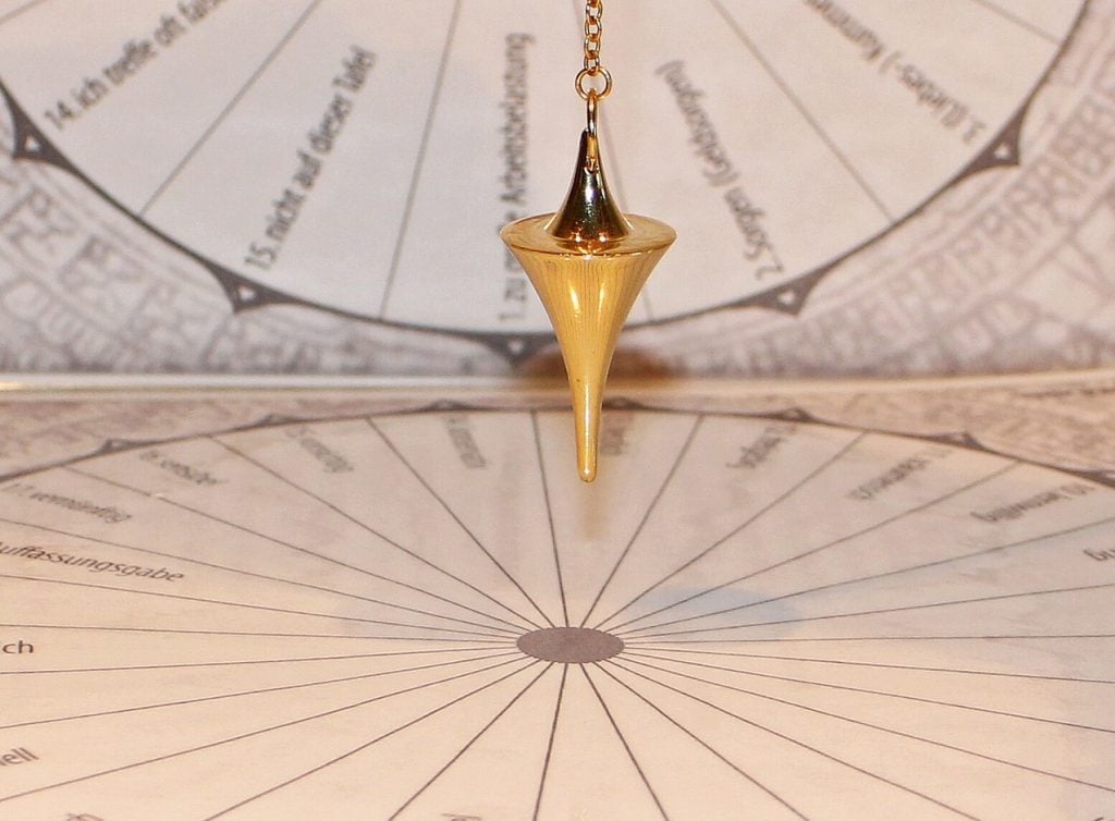 Using The Pendulum Technique To Learn Dowsing - A Life Well-Balanced